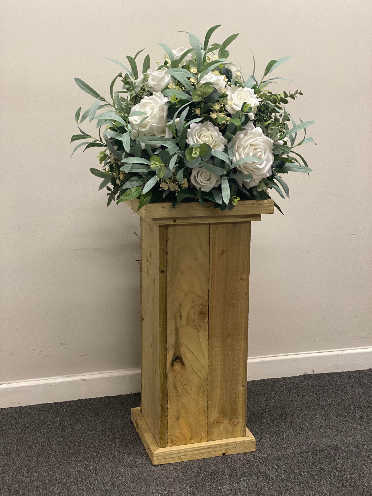 Aisle Decor