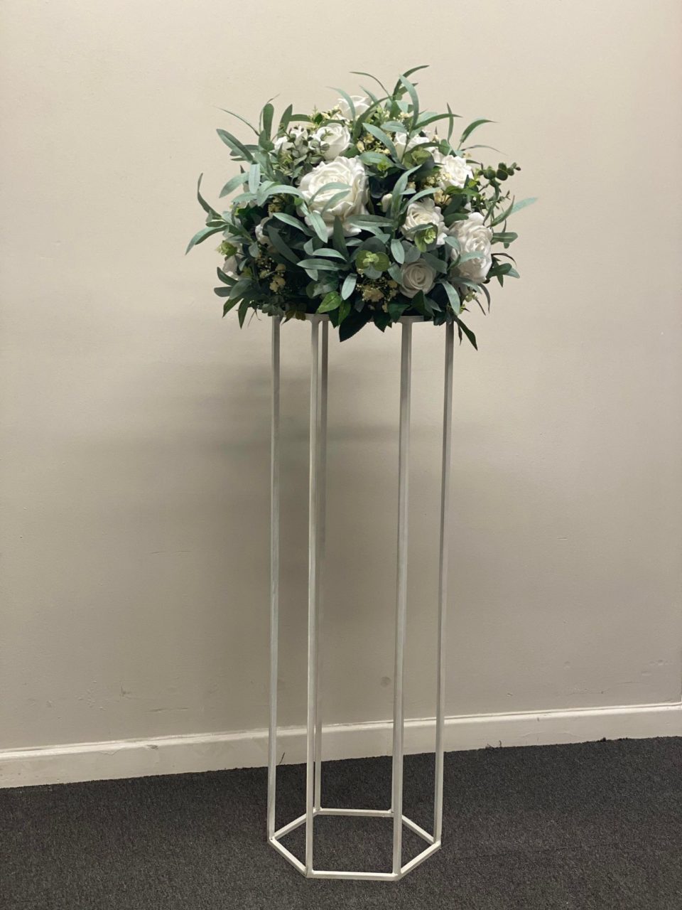 Aisle Decor